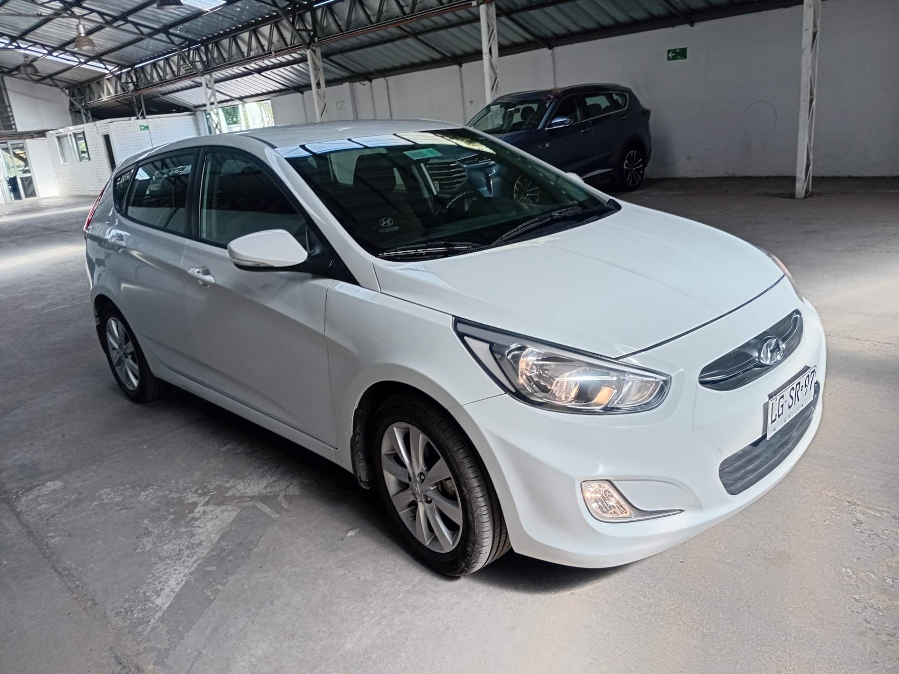 Usado Hyundai Accent Hatchback | Coseche